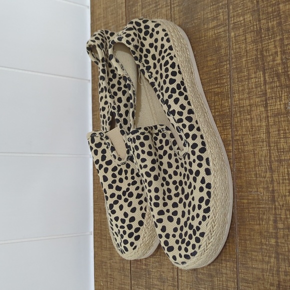 Esprit | Shoes | 525 Esprit Leopard Animal Print Nadine Espadrilles Shoes | Poshmark